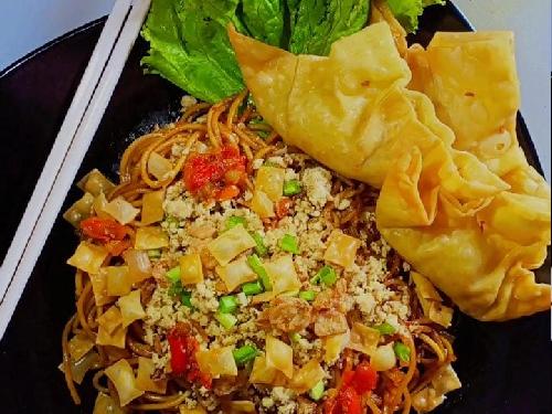 Mie Gacoran Satu Rasa, Bak Mie & Nasi Goreng, Teluk Grajakan - GoFood