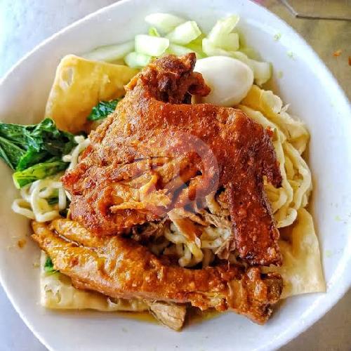 Mie Ayam Ceker Baso, Pahlawan Revolusi Raya - GoFood