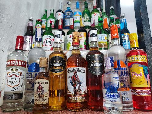 Gudang Minuman Anggur Merah, Kawa Kawa, Vibe, Penggalang 7 - GoFood