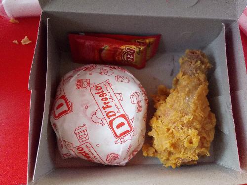 Fried Chicken DFRESTO & ES TELER SIMADU, Samping Kelurahan Jelekong ...