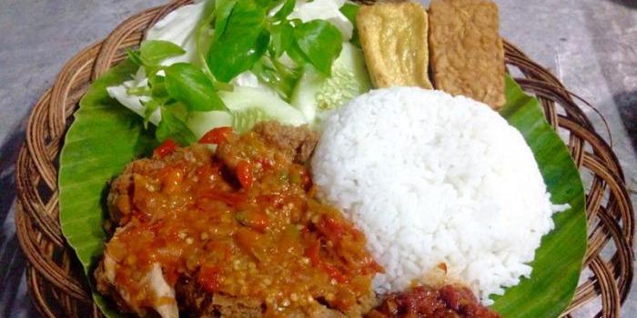 Mie Padeh Alfarizki, Ujung Bukik, Tarok Dipo - GoFood