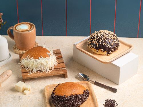 Efan Bakery, Veteran - GoFood