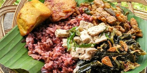 Sego Abang Sego Ireng Belut Lombok Ijo Bu Murni, Moyudan - GoFood