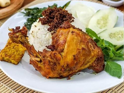 Ayam Goreng Juragan & Mie Nyemek Cab. Seikunjang, Revolusi 2 - GoFood