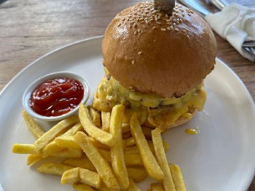 Edgy Chef And Barista, Legian - GoFood