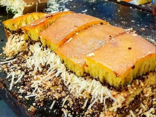 Martabak King Ago Bangka Indomaret, Mandalajati Sindangjaya - GoFood