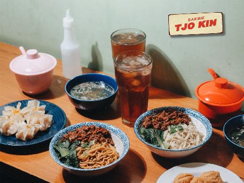 Bakmie Tjo Kin-Spesialis Mie Ayam dan Baso Goreng, Braga - GoFood