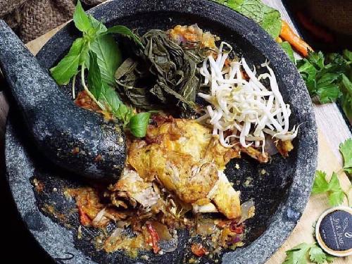 Ayam Bakar Cobek Jo & Jane, Kawasan Kuliner Mega Legenda 1 - GoFood