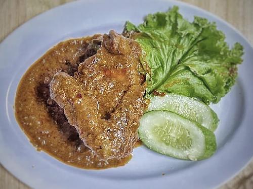 Ayam Rarang Khas Lombok Amaq Udy - GoFood