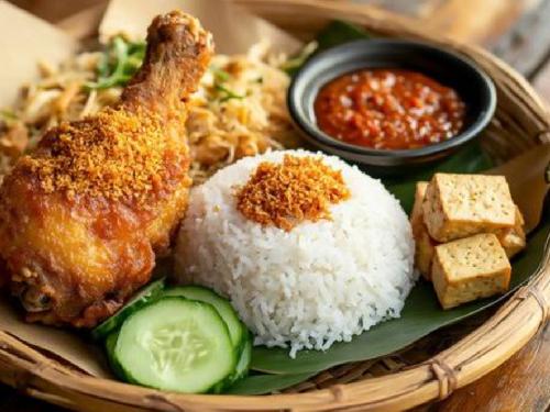 Ayam Sego Sambel Makdee, Villa Saveria - GoFood