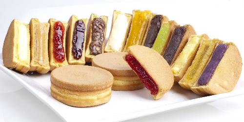 Takiyo Japanese Snacks, The King Shopping Centre - GoFood