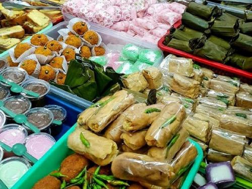 Jajanan Pasar Mbak Shinta, Pasar Pesing - GoFood