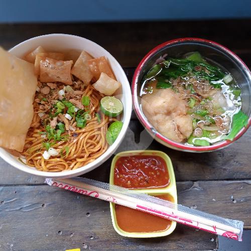 Warung Sadulur, gg sukaleueur X - GoFood