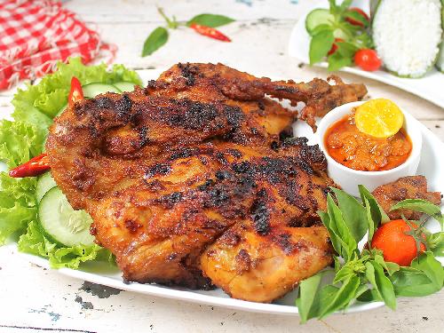 Ayam Bakar& Ayam Kremes Lamongan Mas Tole, Howitzer Raya - GoFood