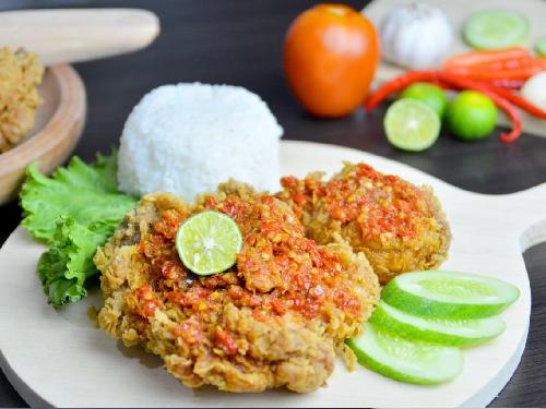 Jagoan Ayam Geprek GOLDEN KOKA - GoFood
