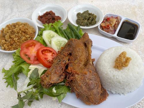 Bebek Muda dan Ayam Kampung Abadi H. TIONO, Taman Puspa Raya A7 No 25 ...