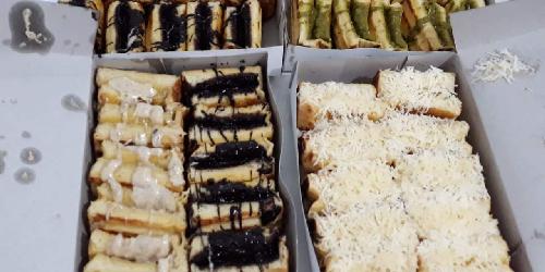 Roti Bakar Kriuk 'Pastry, Indomaret Kartini ( Samping Waroeng Steak ...