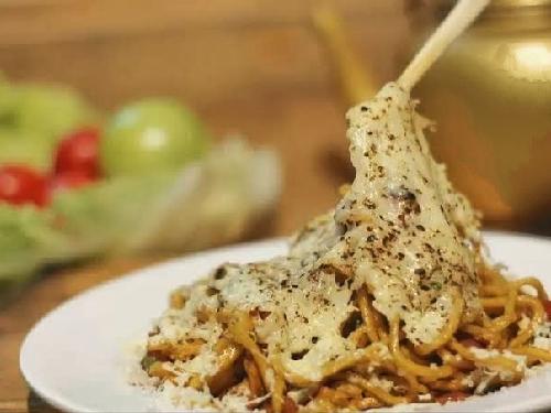 Es Teh Poci Kudus Dan Kue Lumpur Bakar, Hos Cokroaminoto Kudus - GoFood