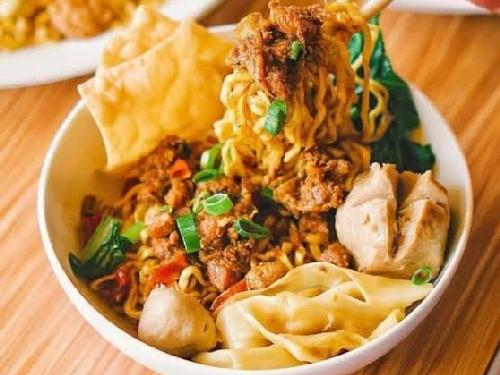 Mie Ayam Gerobak Biru, Kebon Jeruk - GoFood