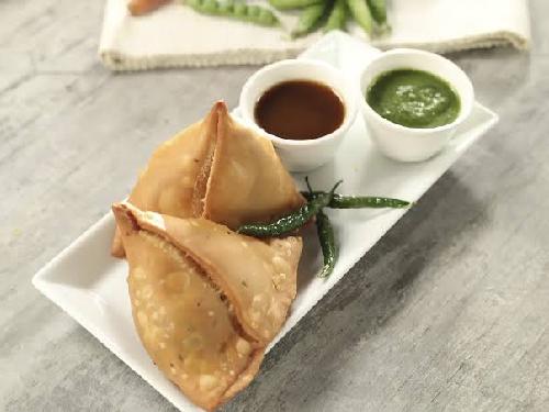 Royal Bites An Indian Kitchen, RT.2/RW.5, Kuningan - GoFood