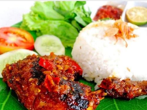 Pecel Lele, Ayam Goreng, Bebek Goreng Mbak Tutik, Tulangan - GoFood