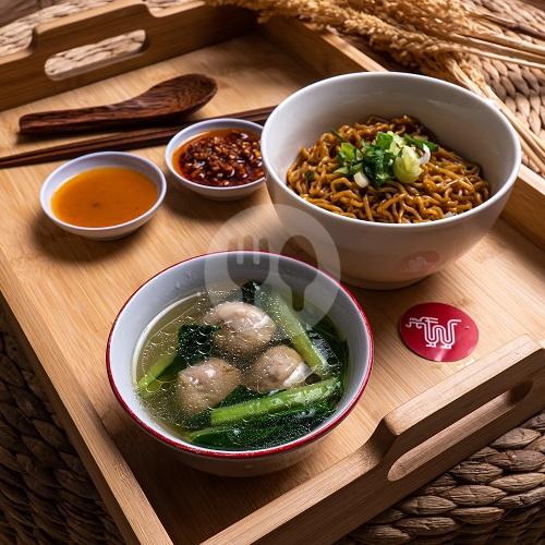 BAKMI TJAP NAGA, Ciwastra - GoFood