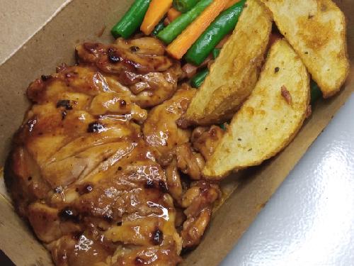 Ayam Chicken Rice Box, GEN Pujasera - GoFood