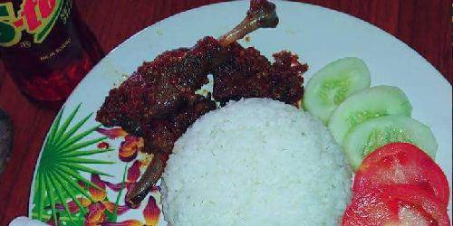 RM NAZILA bebek Goreng BAR-BAR Khas Madura, Jl Serang Setu - GoFood