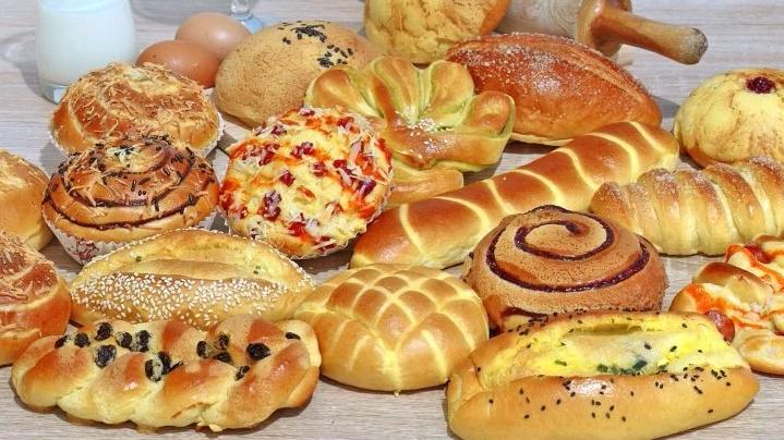 Tiroti Bakery, Sulfat Blimbing - GoFood