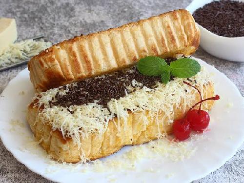 Roti Bakar Lumer, Jl. Raya Tenggilis No.113 Sby - GoFood