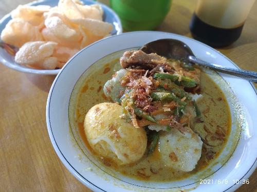 Lontong Kari Ayam & Nasi Kuning Bu Kartini, Nusa Indah - GoFood