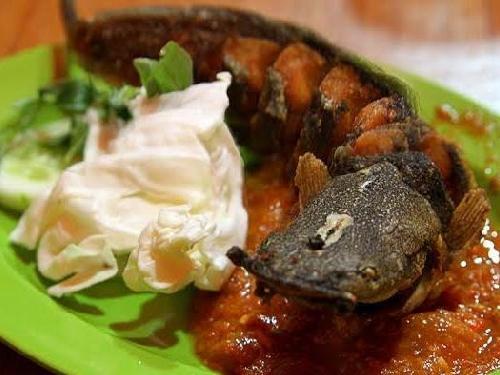 Pecel Lele Lamongan Mas Yon, Patung Semar - GoFood