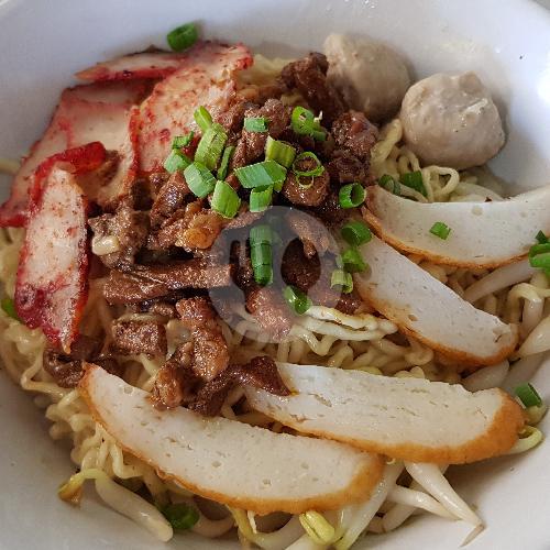 Bakmie 888 (Khas Kalimantan), Penuin Kopitiam - GoFood