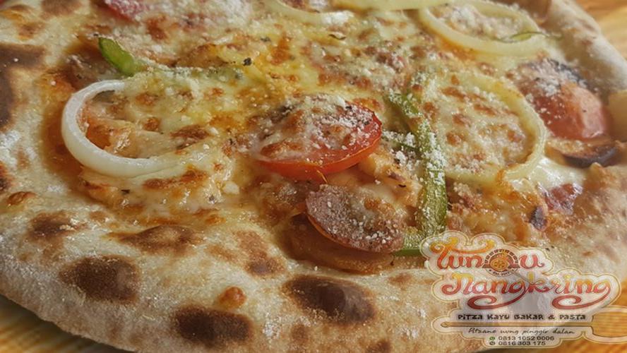 Tunqu Nangkring Pitza (Italian Pizza Dan Pasta Emperan), Mangkubumi ...