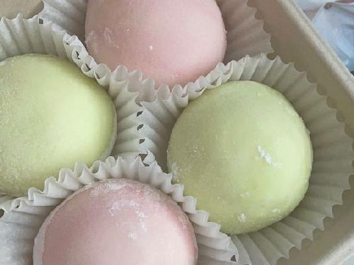 Mochi Ichigo Daifuku BY ZARLA, Kp.elo Jalan Sukamanah - GoFood
