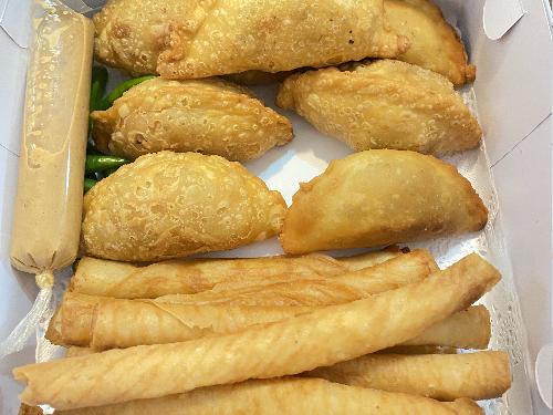 Pastel Mentri Gading Serpong, Pasar Paramount - GoFood