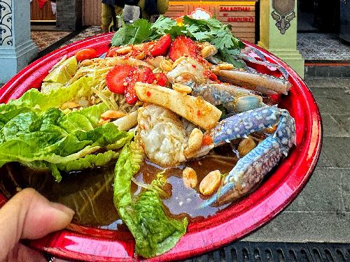 Quinn Kitchen x SaladThai By Amour Q, Kelapa Gading - GoFood