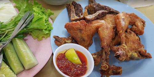 Ayam Goreng & Jerohan Sapi Tojoyo 3, Jalan Godean - GoFood