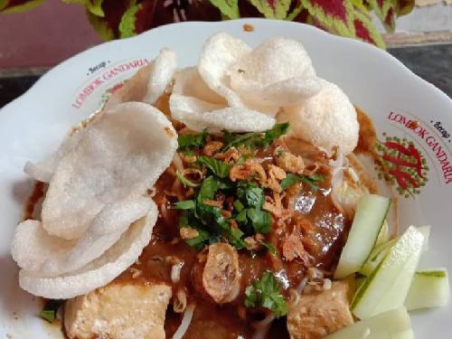 Sego Pecel, Nasi Campur & Rujak Cinggur Mbak Win, Danau Semayang 6 - GoFood