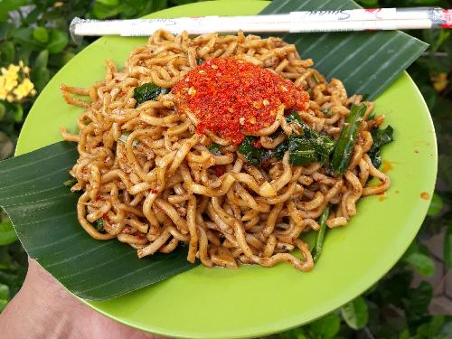 Mie Balap 33, Jl. H. A. Manaf Lubis No. 23, Kec. Medan Helvetia - GoFood