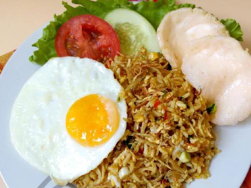 Nasi Goreng Apjay Pangpol Ibu Lia - GoFood