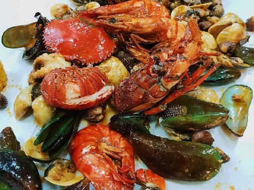 Maguna Seafood - GoFood