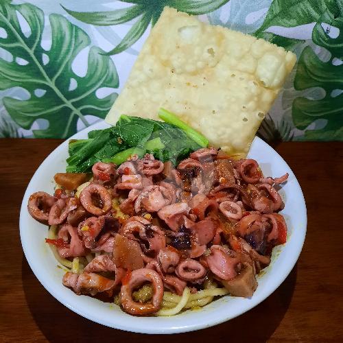 Mie Ayam Cumi Cak Mad, Karang Menjangan - GoFood