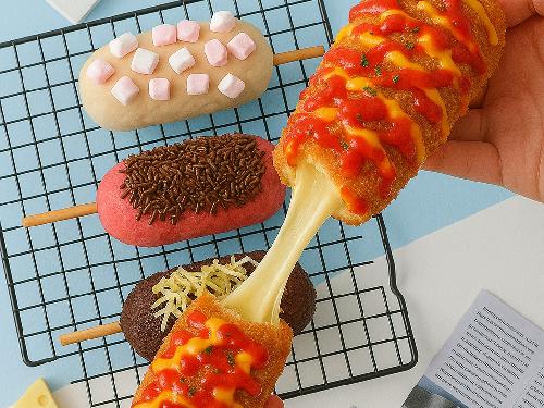 Corndog Donat Brownies Gabin Vla Piscok Lumer - Ridhi Food, Kampung ...