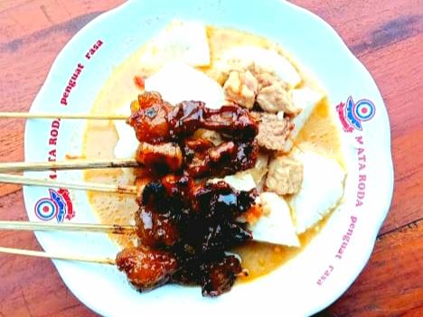 Sate Sapi Kupat Sayur (Sate Kere) Pak Bambang, Godean - GoFood