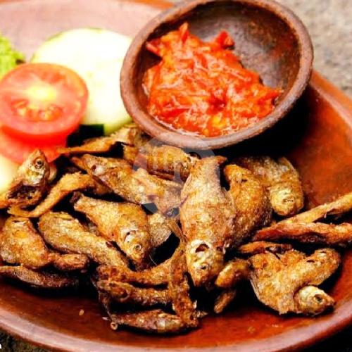 20 Tempat Makan Penyetan Ikan Wader Terbaik - Cari Kuliner Indonesia