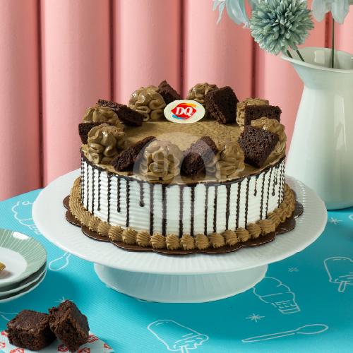 Dq Kitkat Blizzard Cake