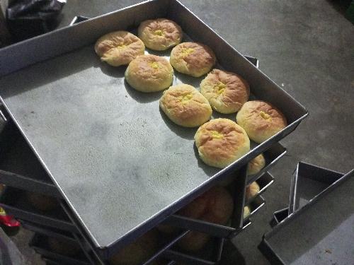 Pabrik Roti Hangat ( UMKM) - GoFood