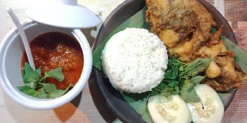 Kedai Seblak Dan Burger Wawa, Sebelum Perum Emerald Garden - GoFood