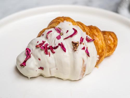 Rabbithole Bakery Project, Jalan Raya Semat Tibubeneng - GoFood